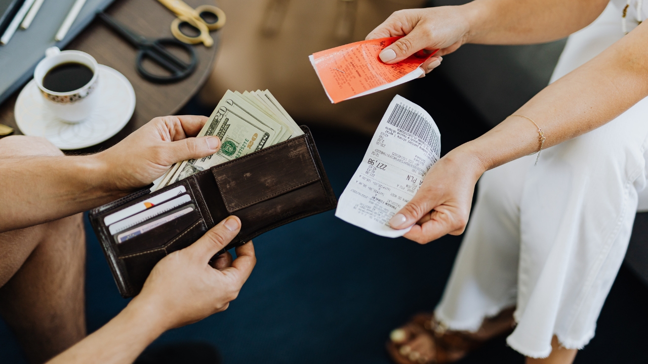 Avant Credit Card: Benefits, Rewards, Fees, How to Apply